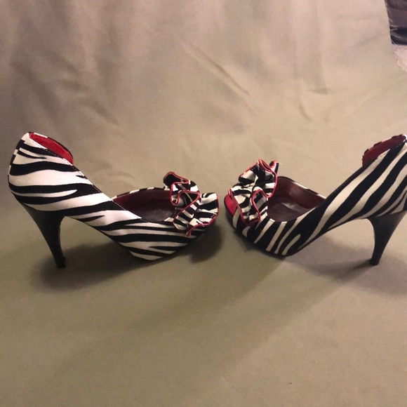 Bumper | Shoes | Bumper Zebra Print Style Heels Womens Shoes | Poshmark